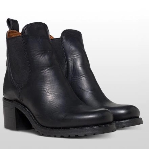 Frye | Shoes | Frye Sabrina Chelsea Boots | Poshmark